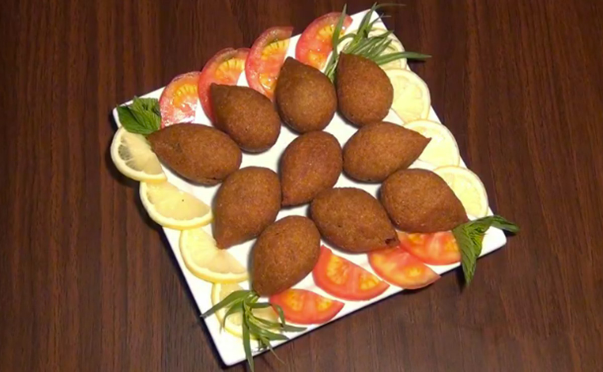 طريقة عمل كبة لحم بالبرغل على الطريقة السورية – مشاهير